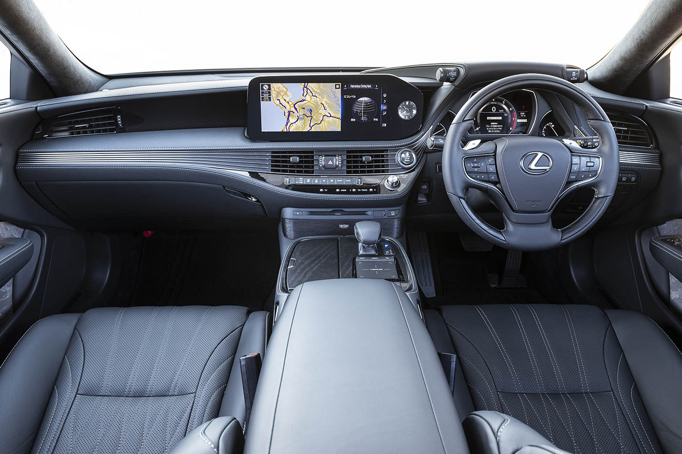 初代から世界をリードする静かで快適なラグジュアリーセダン レクサスLS – CABABA - 自動車フリマ（車の個人売買）。カババ