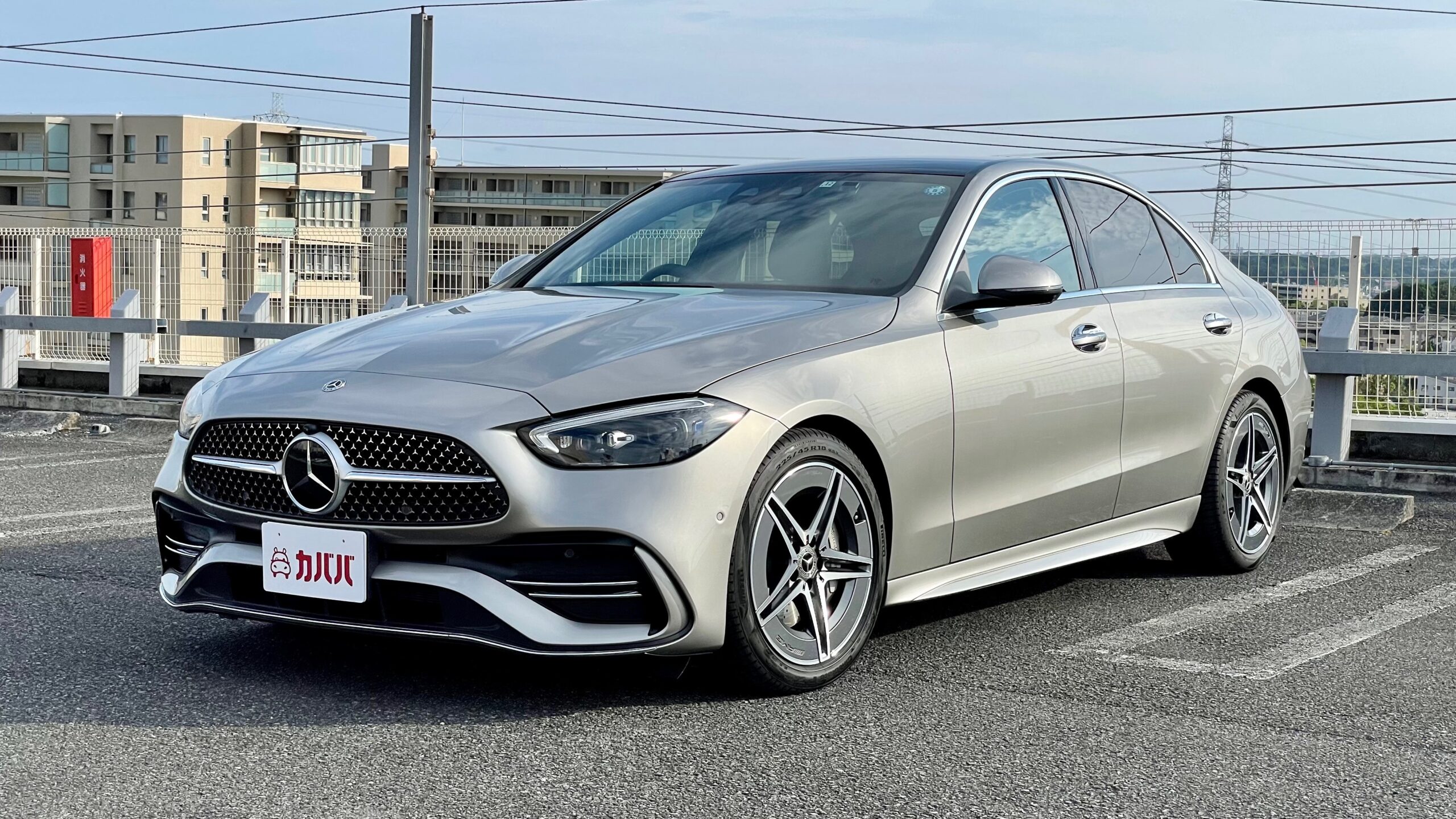 メルセデス・ベンツ Cクラスの燃費はどのくらい？燃費以外の魅力も徹底解説！ – CABABA - 自動車フリマ（車の個人売買）。カババ