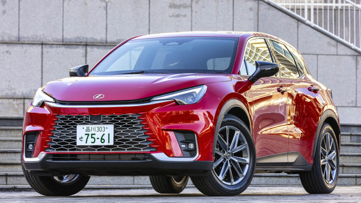 上質の概念を超えたプレミアムコンパクトSUV レクサス LBX – CABABA - 自動車フリマ（車の個人売買）。カババ